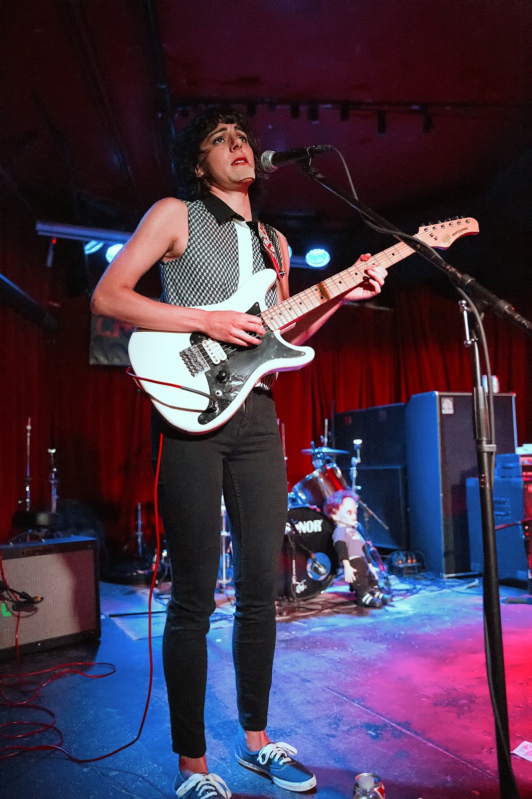 HEY! NEW WIMPS VIDEO! AND NEW WIMPS PHOTOS! AND A NEW WIMPS U.S. TOUR ...