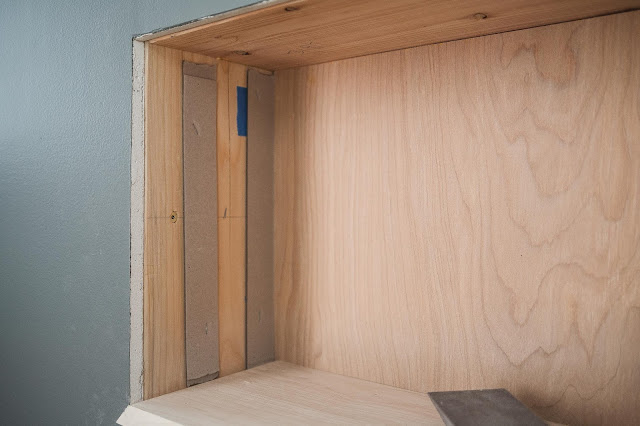 Building the floating wall: the final touches.