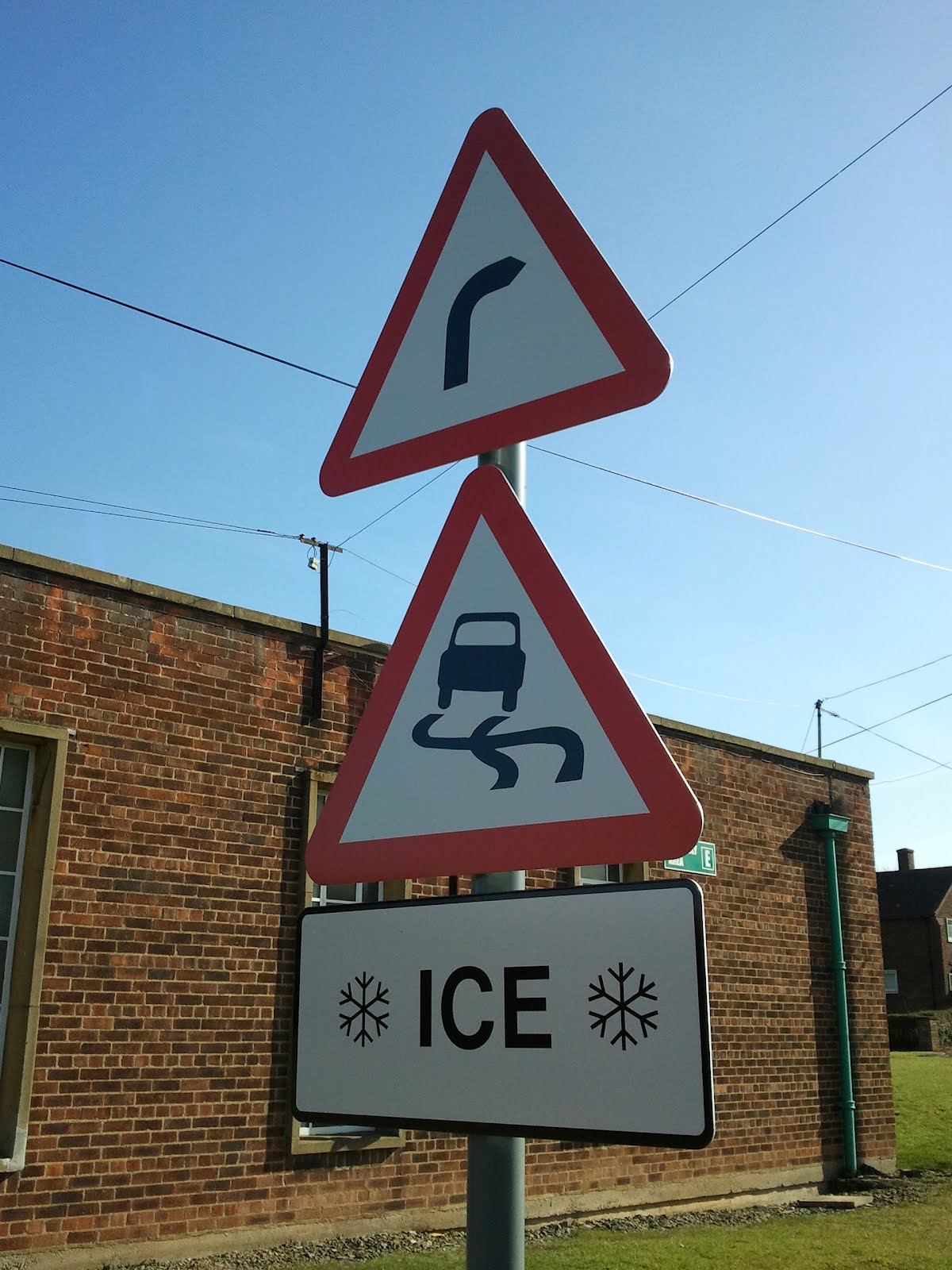 The Green I Signs Blog: UK Standard roadside plate & post class 1 ...