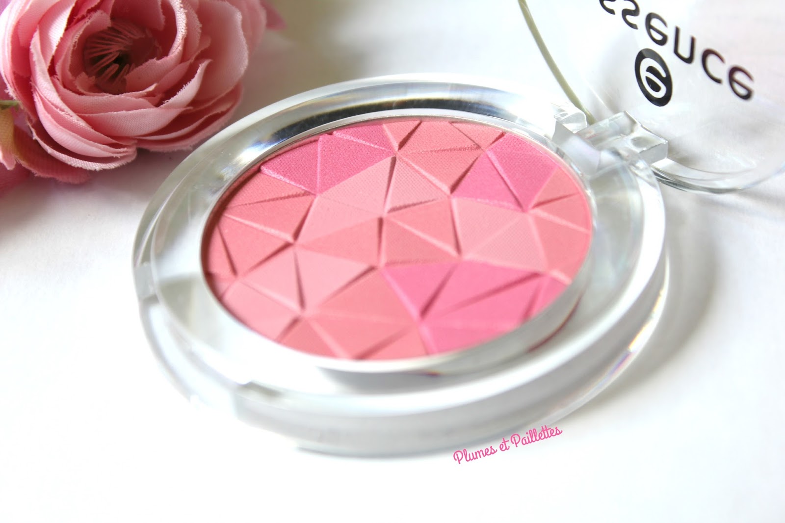 Plumes-et-paillettes: Blush "The Berry Connection" de Essence... prix ...
