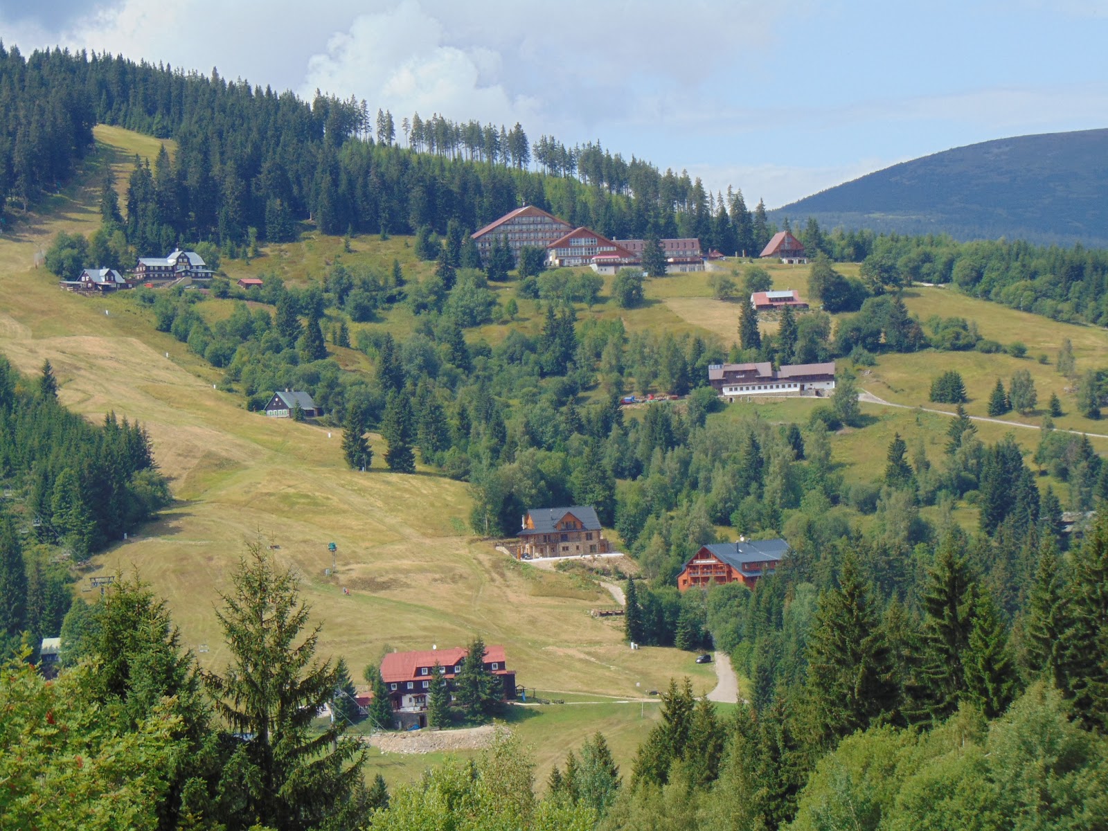 "Cerna Hora w Karkonoszach, osada Luciny/ Bobi Boudy na Bobich Loukach ...
