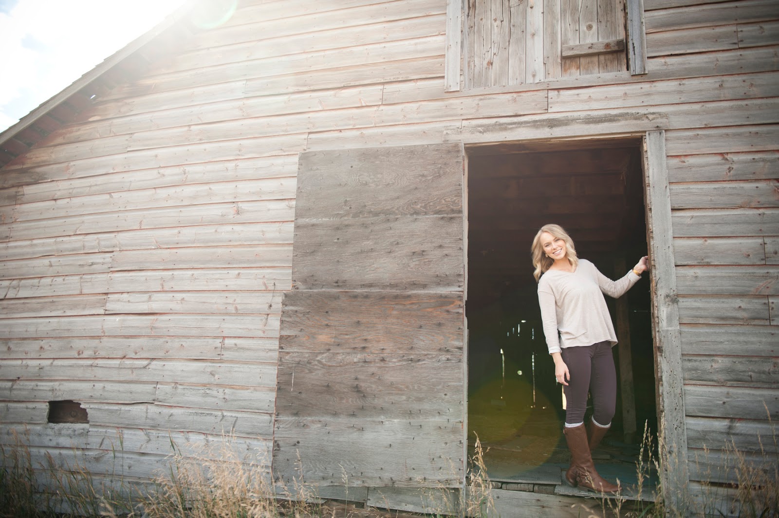 Emily ~ Class of 2017 {Bozeman Senior Portrait Photographer}