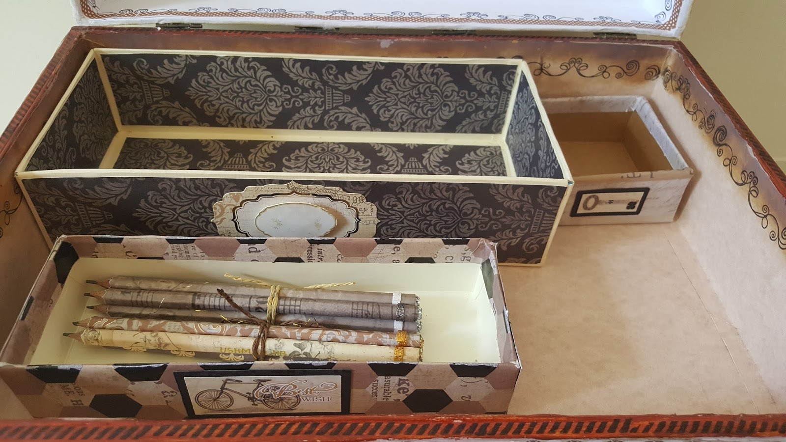 VREnchanted Color, Craft & more....: Treasure Chest