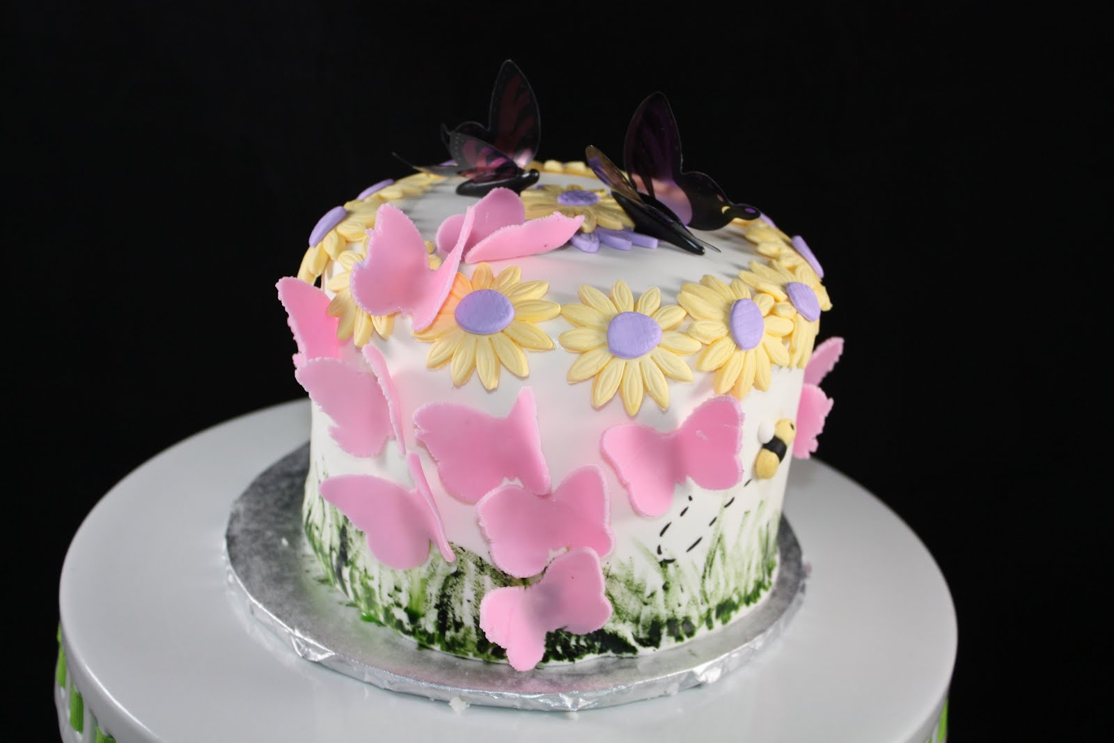 Two Sweet Bakery: Butterfly cake/Spring cake