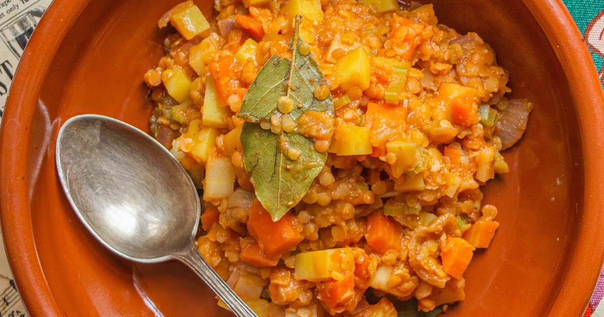 CZULENT Z WARZYWAMI KORZENIOWYMI I SOCZEWICĄ | Wegan Nerd - roślinne ...