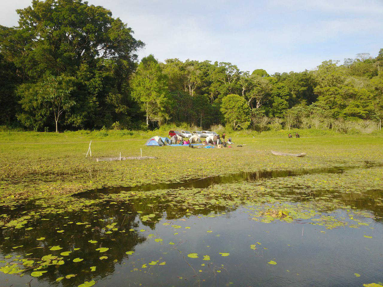 Camping di Danau Tamblingan