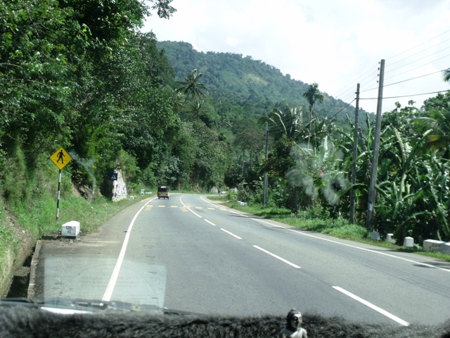 philipveerasingam: Entering Balangoda on the Colombo - Badulla road ...