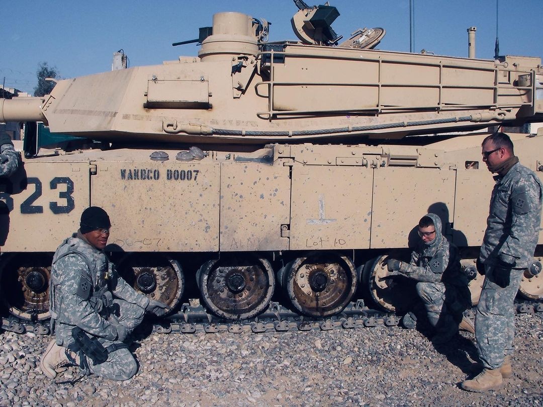 The Dead District: A M1A2 Abrams MBT damaged by an IED