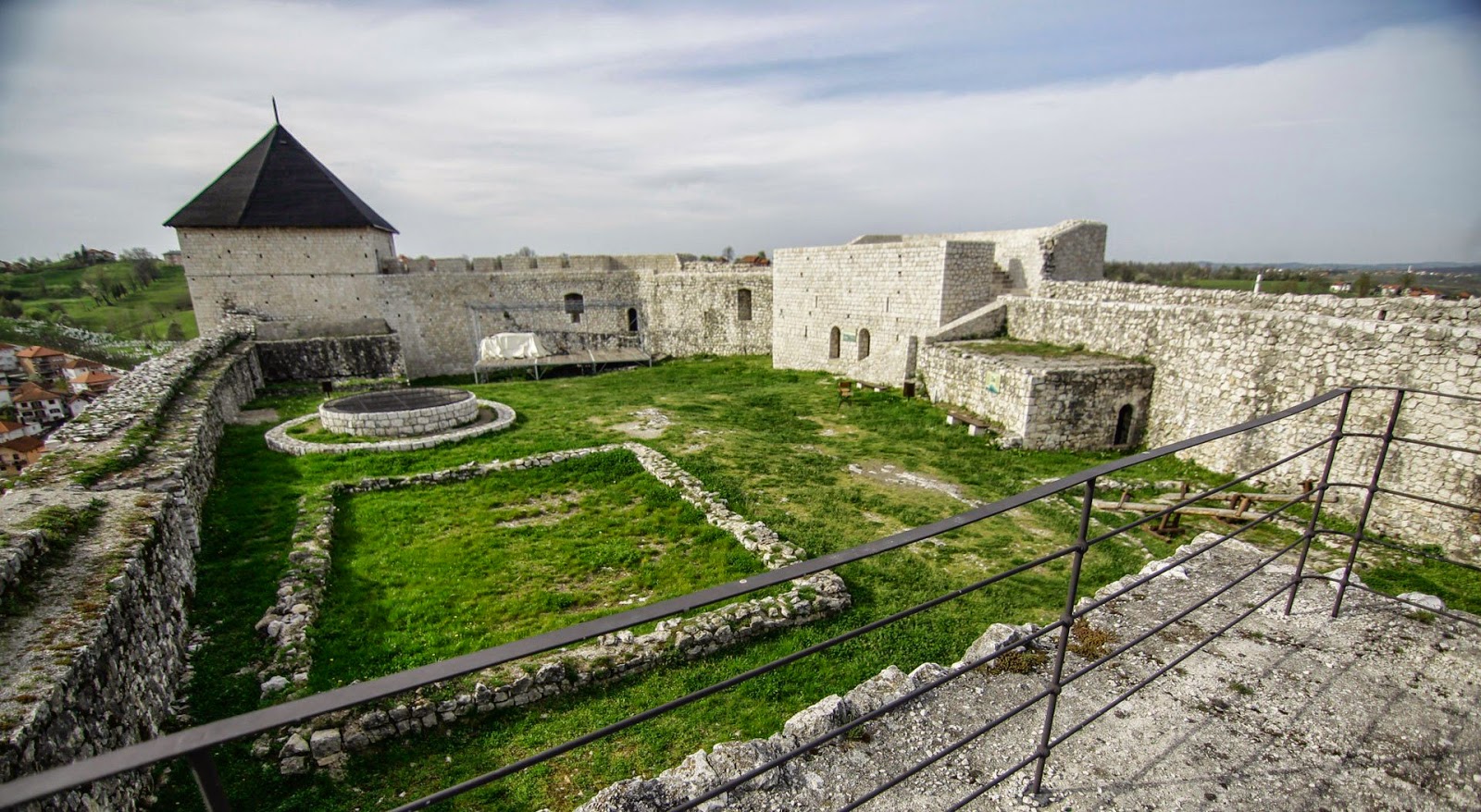 Ljepote Bosne i Hercegovine: Gradina u Tešnju - Tvrđava iz srednjeg vijeka