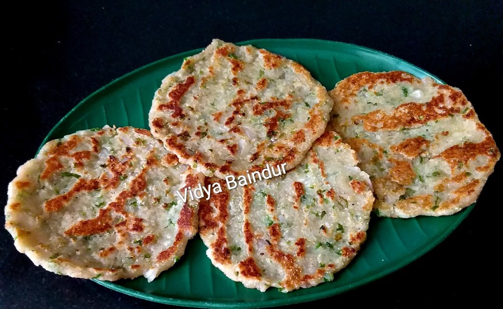 Left Over Khubus or Arabic Bread n Suji Thalipeeth For Breakfast.... We ...