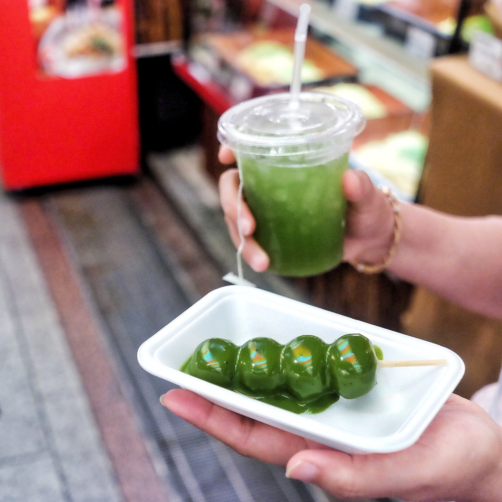 TOP 10 Places for MATCHA GREEN TEA Lovers in KYOTO! | Let's Nom-nom!