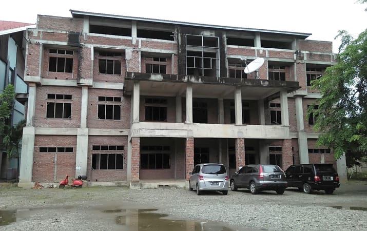 Gedung Asrama Haji Aceh Senilai 10 Milyar Terbengkalai