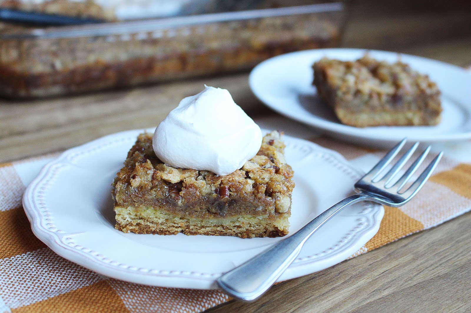 Kylee's Kitchen: Pumpkin Gooey Butter Crunch Cake