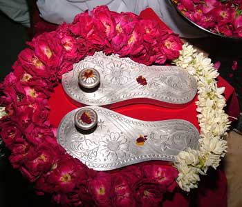 Amritananda Natha Saraswati: Guru Paduka