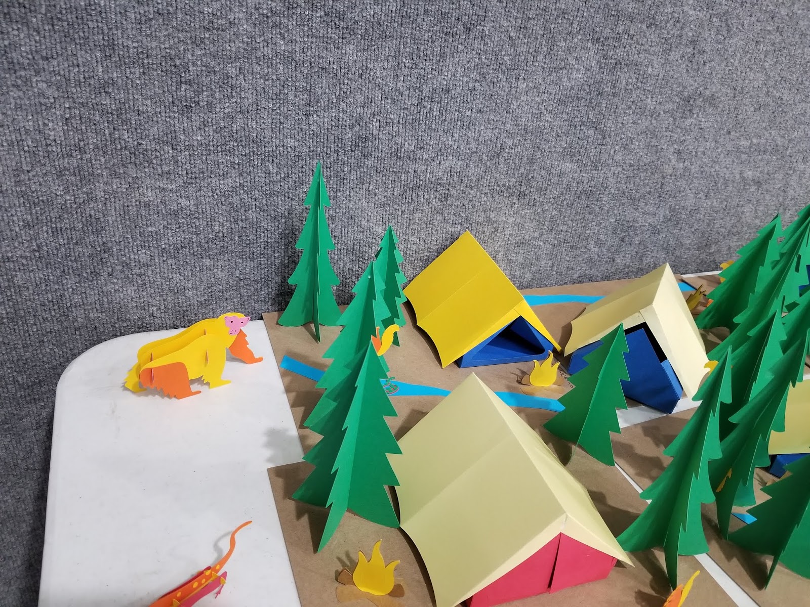 Sarah's Crafts & Stuff: 3D Papercraft Class