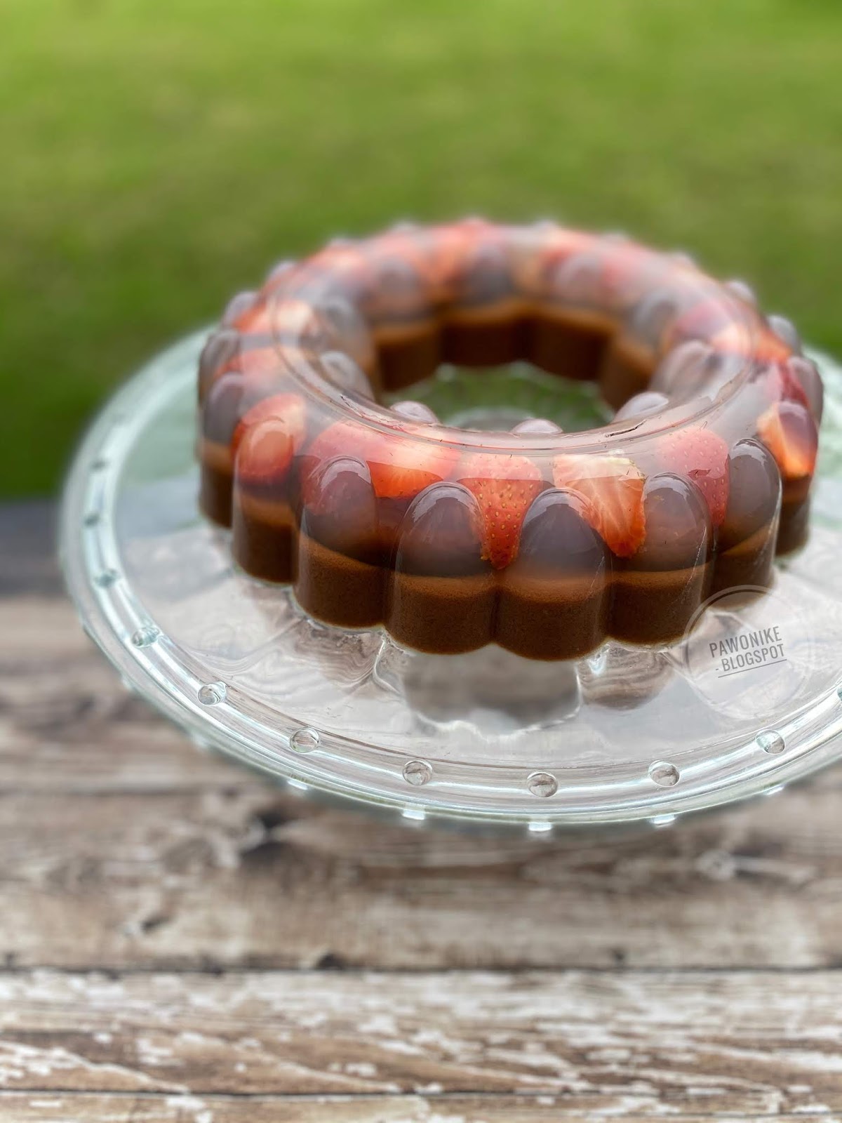 Welcome to my World : Puding Bening Strawberry Biscuit Lapis Coklat Mentega