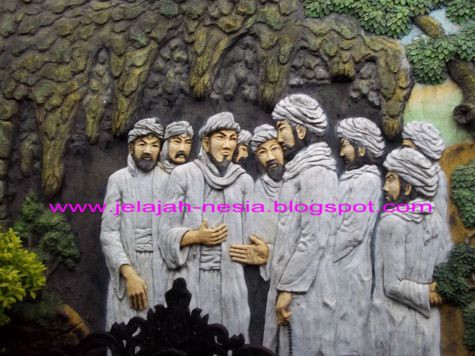 Indahnya Gua Akbar di Bawah Pasar Baru Tuban - Kompasiana.com