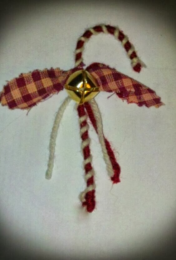 Mama's Crafts: DIY Yarn Wrapped Wire Candy Cane Ornaments