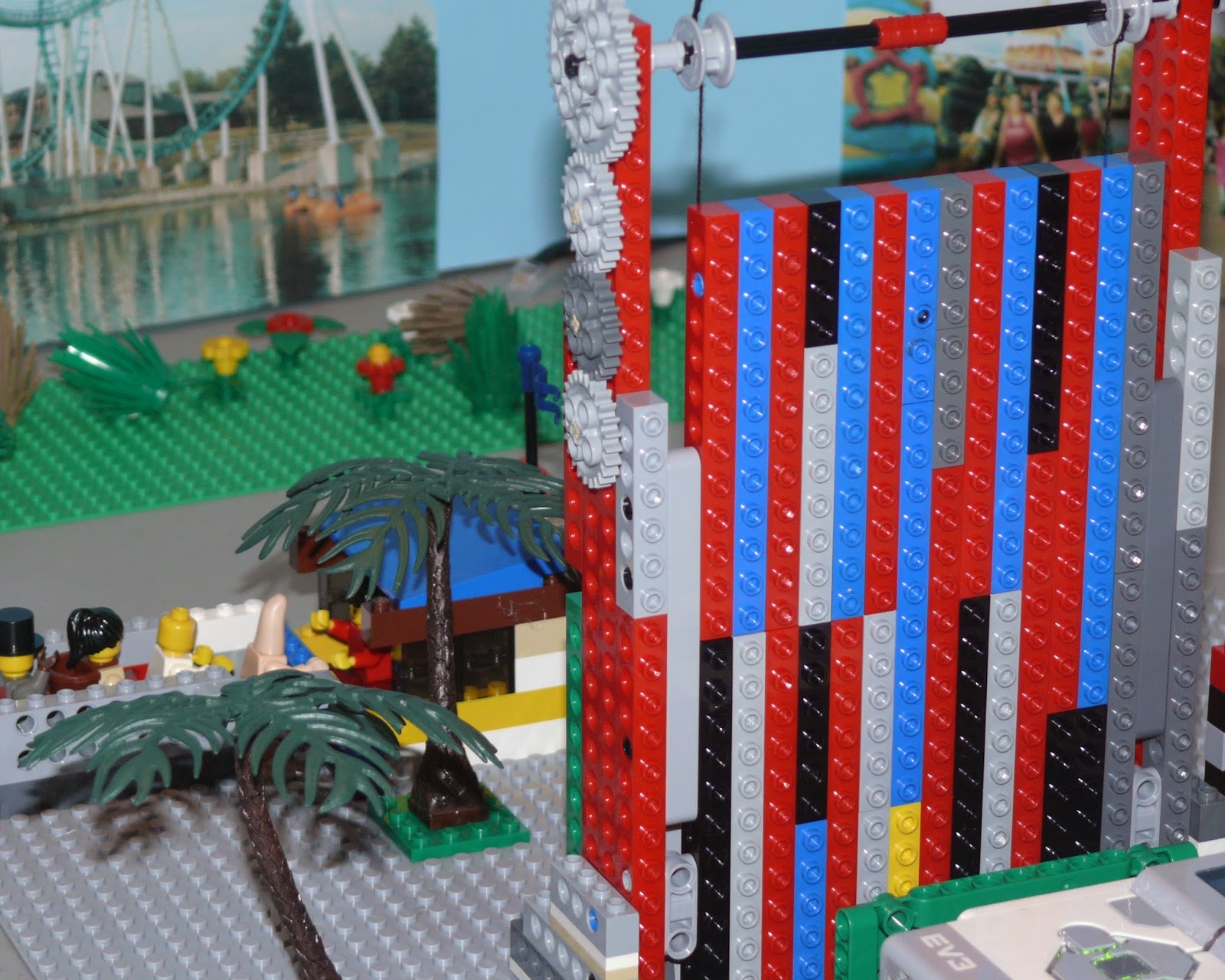 Knights of Bots: Mini LEGO Amusement Park!!!!!