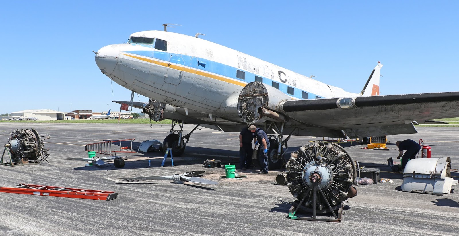 The Aero Experience: World War II Veteran Douglas DC-3 to Get New Lease ...