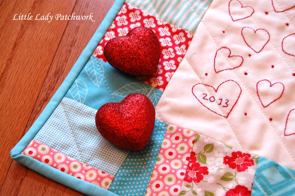 Little Lady Patchwork: HUGS & KISSES {A STITCHERY PROJECT}