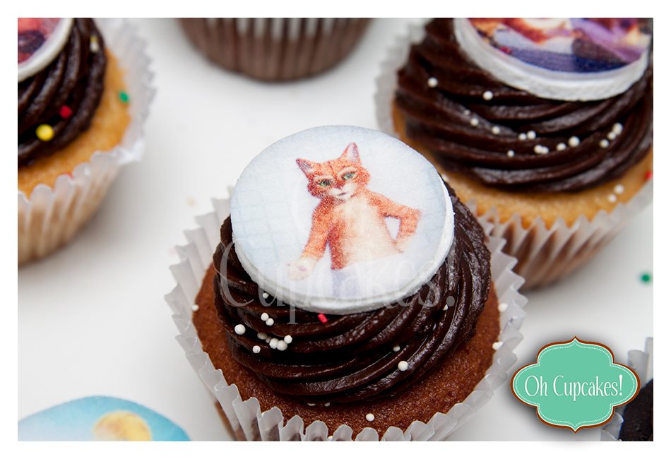 Oh Cupcakes!: Cupcakes gato con botas (puss in boots)