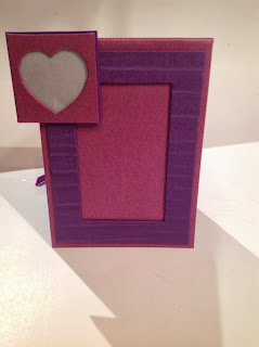 TdC Cartonnage: Marco de fotos con corazón