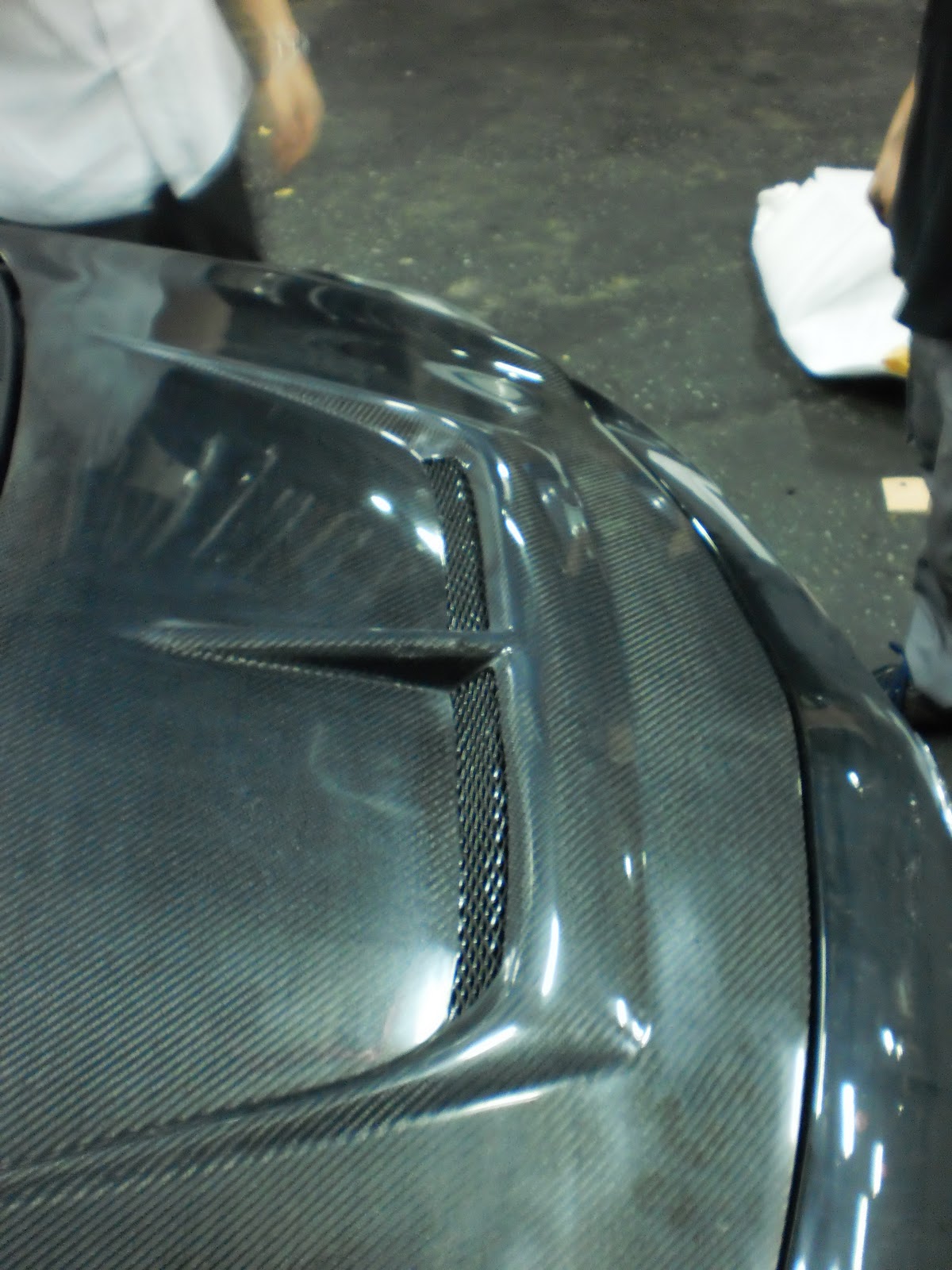 CarbonFiber Racing autoparts: Black Vios'08 with CarbonFiber Racing hood