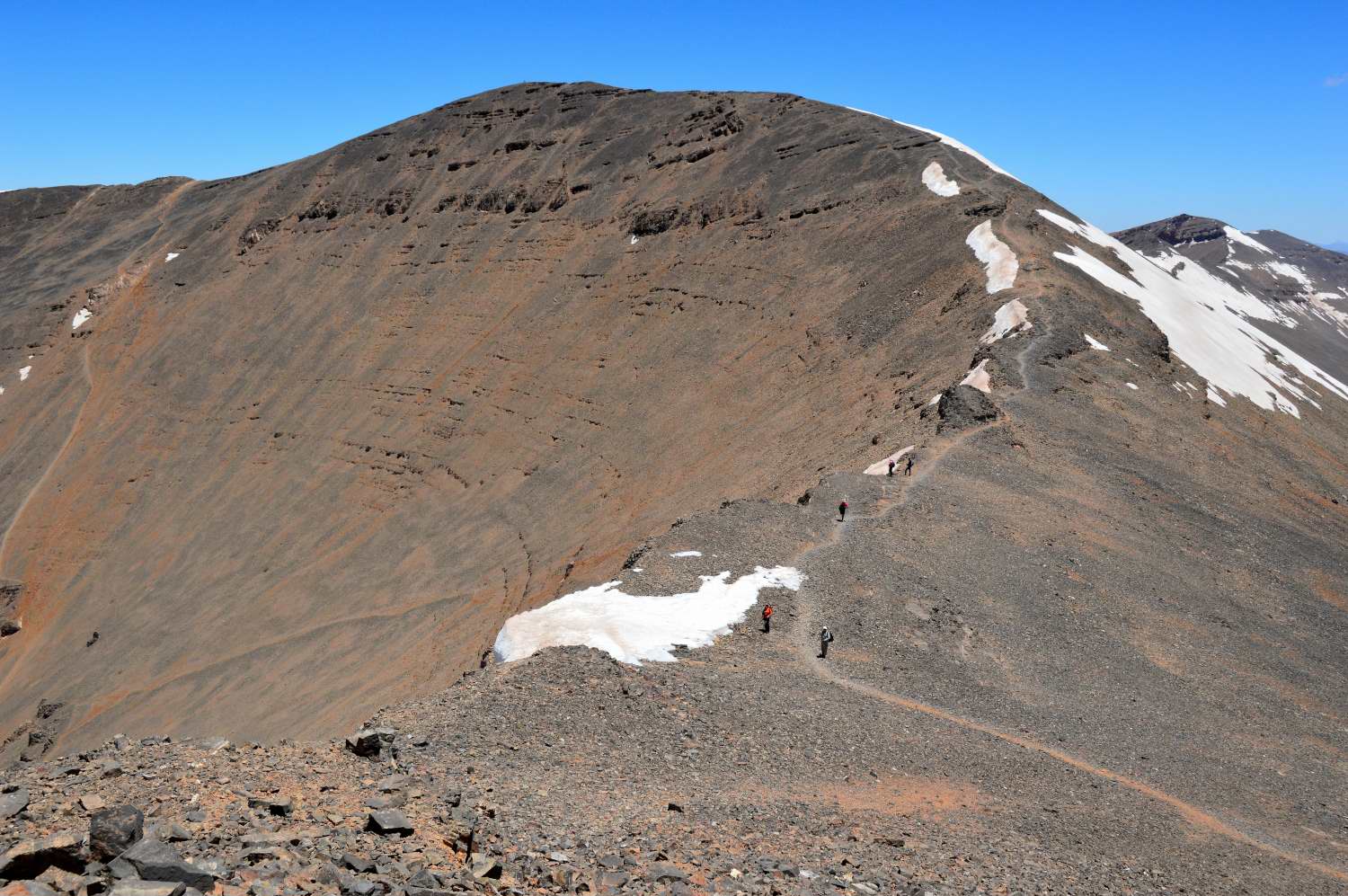 Jbel M'Goun o Oumsoud (4071) - Trekking vall M'goun i vall Assif El Oat ...