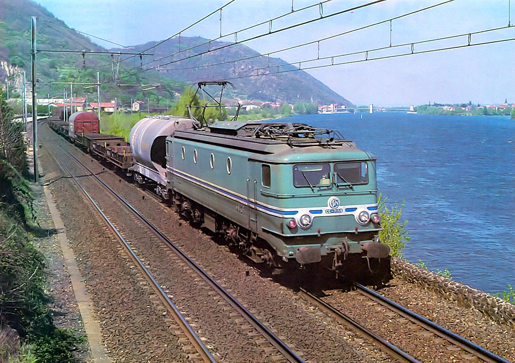 LOCOMOTORAS: Serie CC7100 (Eléctrica)