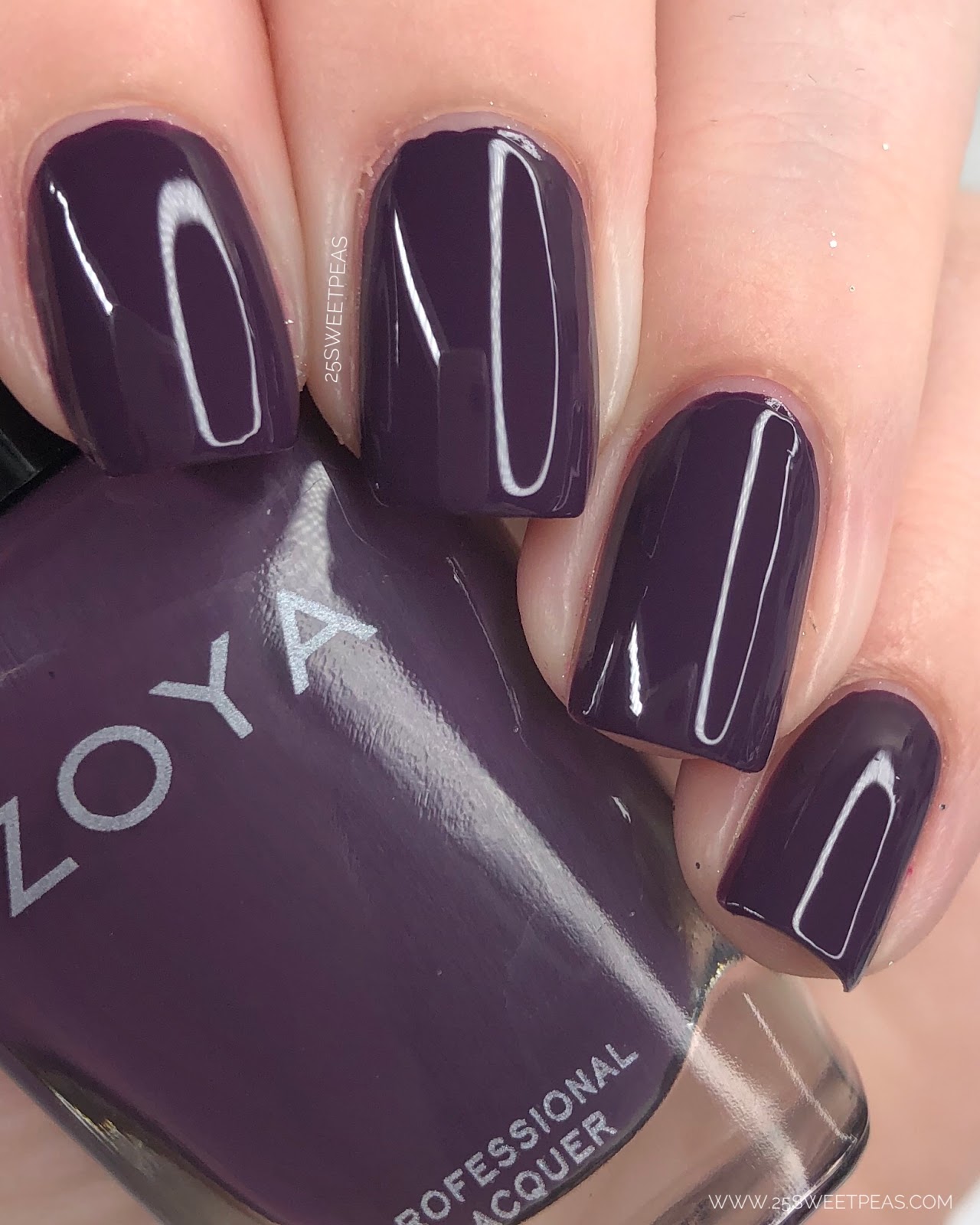 Zoya Twinkling | Holiday 2019 Collection — 25 Sweetpeas