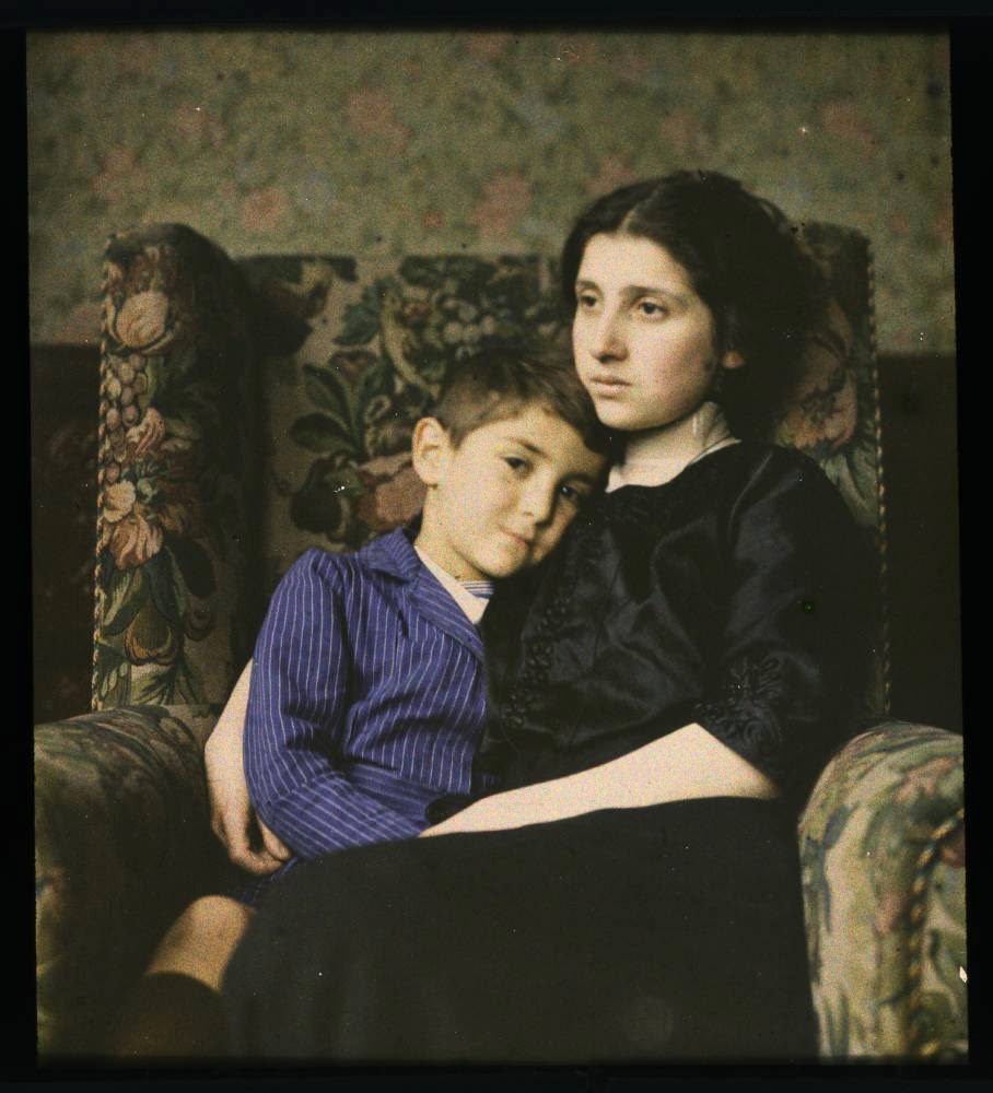 Life in Early Color Photography ~ Vintage Everyday