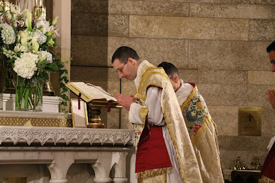 New Liturgical Movement: Photos of FSSP First Mass in Providence, RI