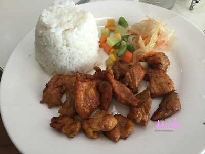 Michi Photostory: Dayrit’s Burger and Roast Beef House