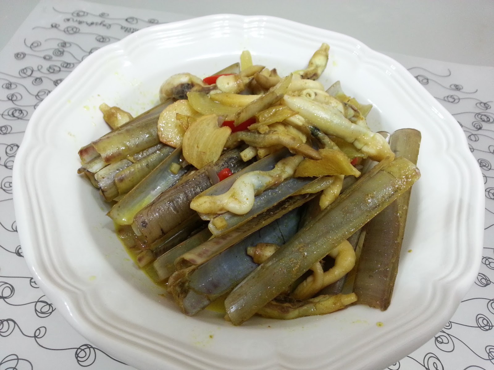 Life is colorful: Ambal a.k.a Pepahat Goreng Kunyit