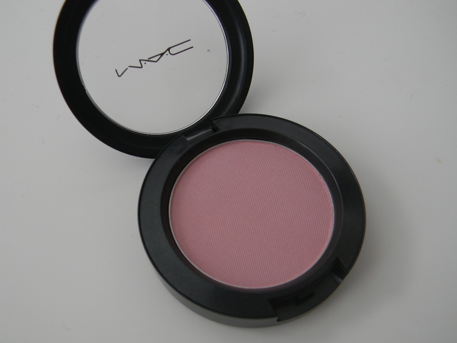 12 Steps to Fabulous: MAC blush - Well Dressed