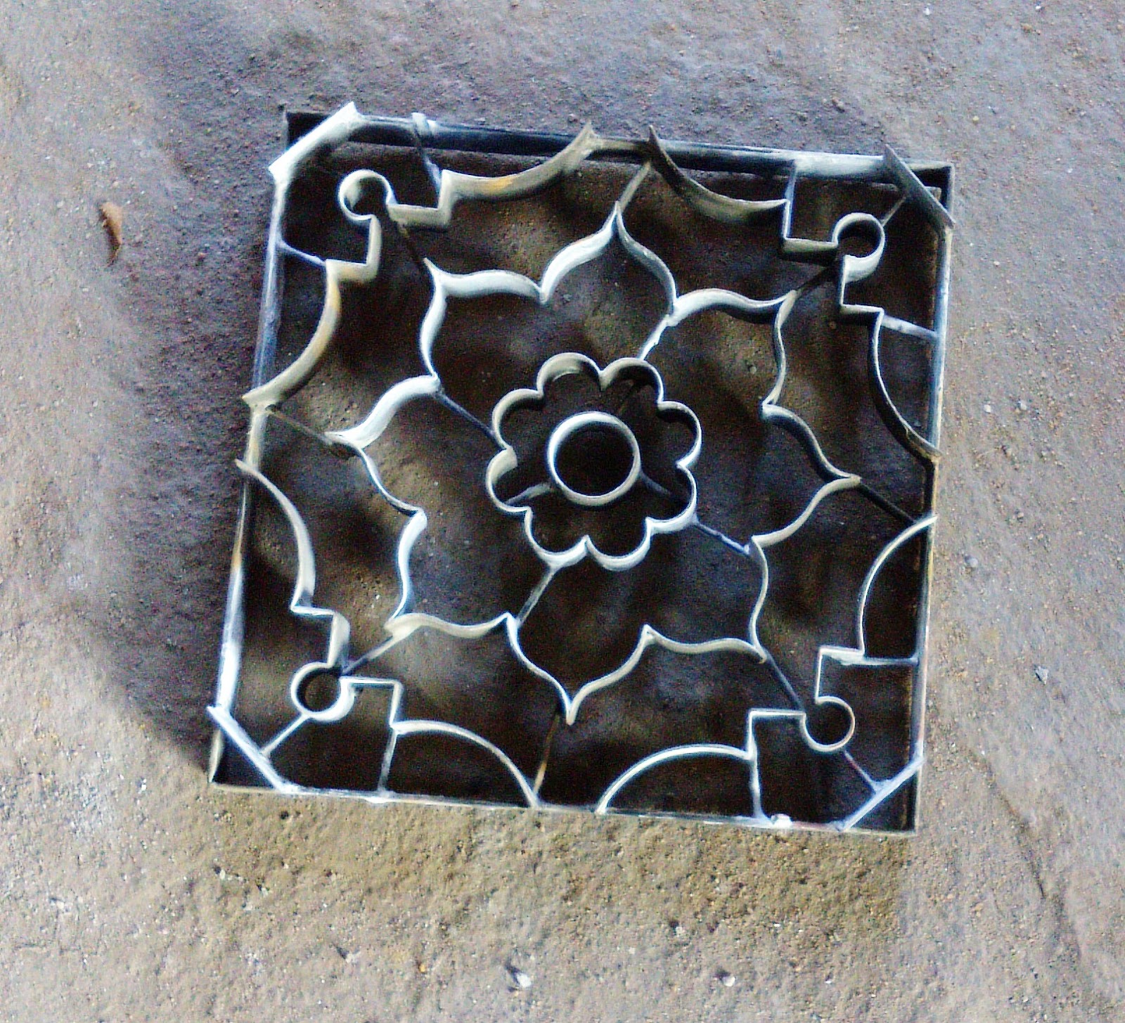 SAJAVAT: Handmade and vibrant- Athangudi tiles