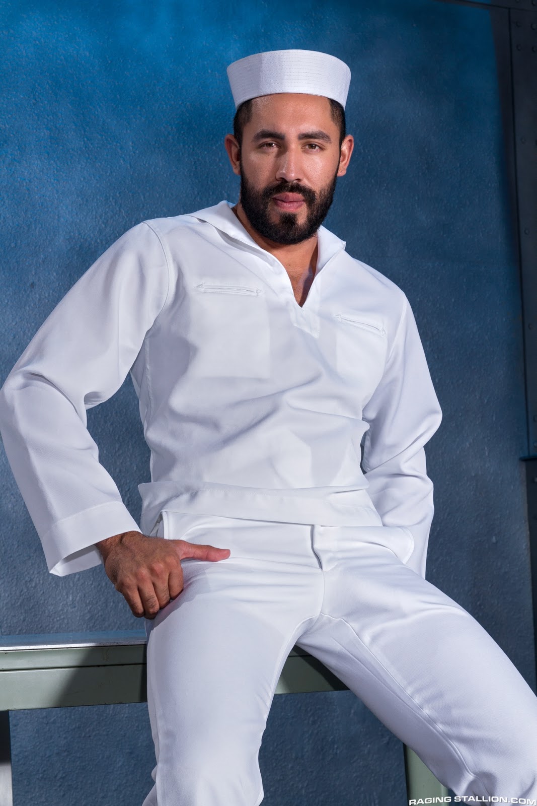 Brutos-Eros: Gabriel Taurus