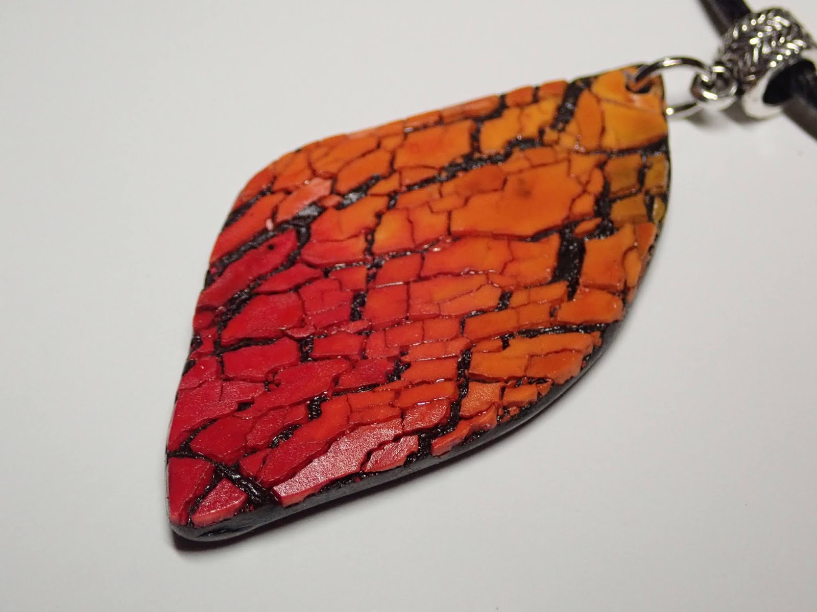 Easy crackle effect on polymer clay
