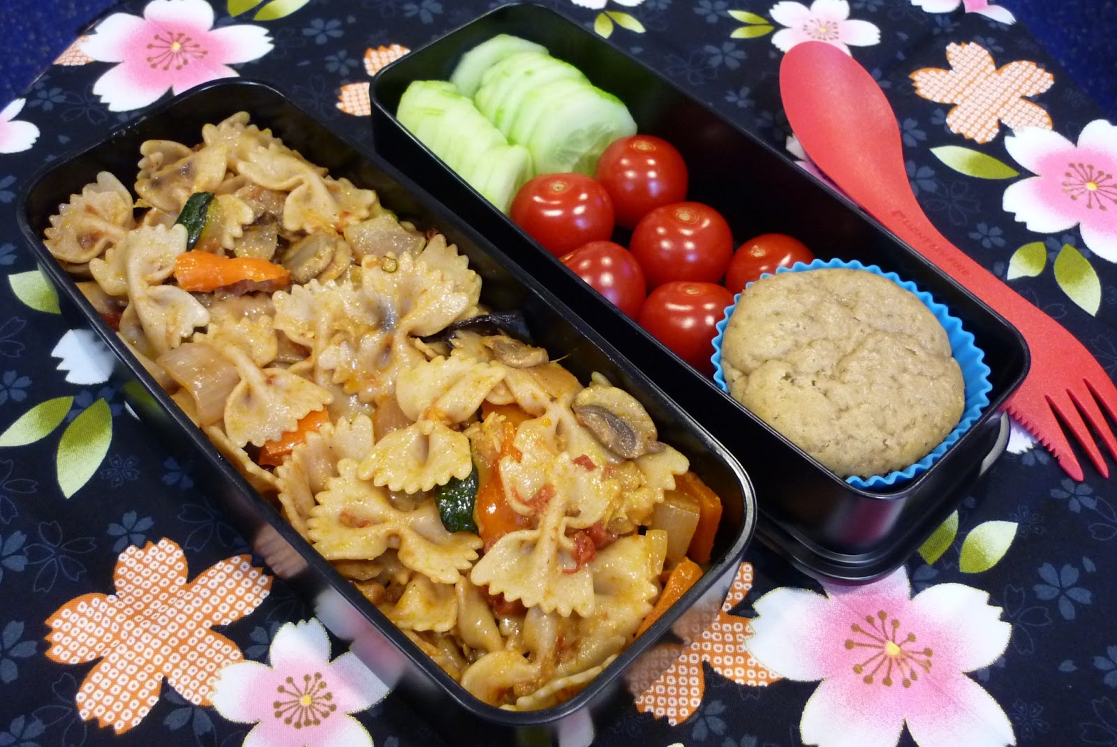 A Picky Eater's Quest: Vegan Bento No. 5 | Farfalle Pasta Salad Bento