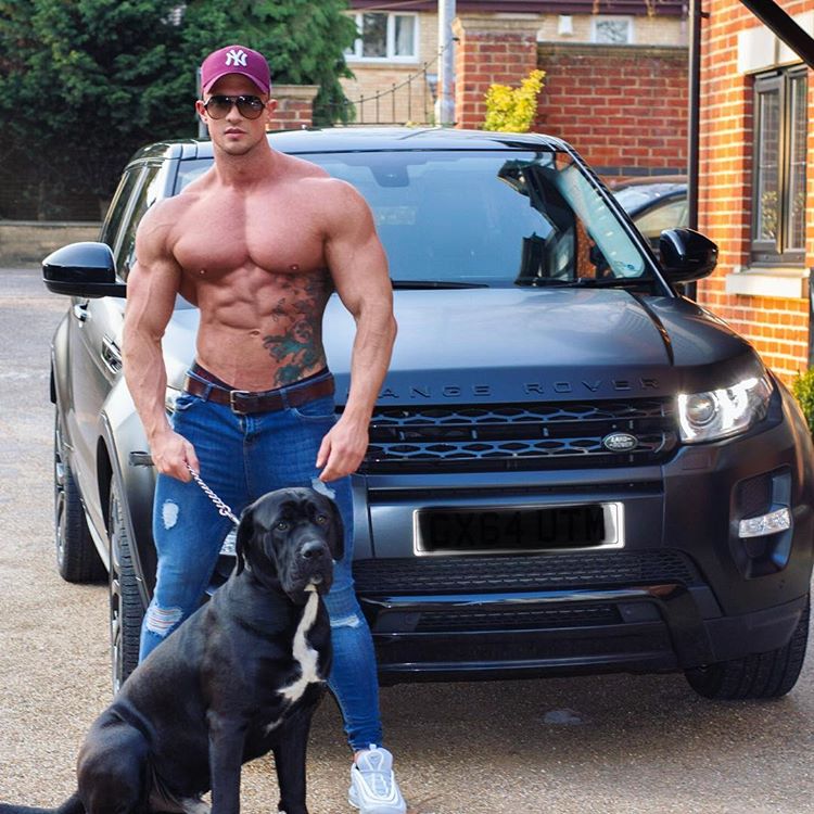 Muscle, Muscle, Muscle: Charlie London 3