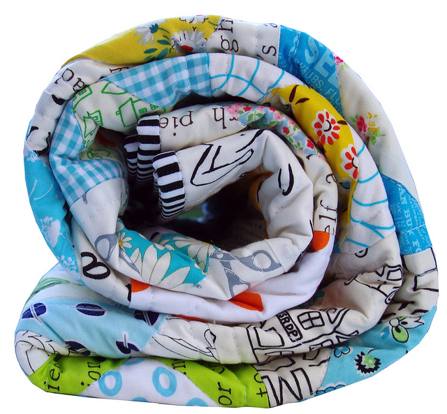 Spring into Spring ~ An Hourglass Quilt | Red Pepper Quilts | Bloglovin’