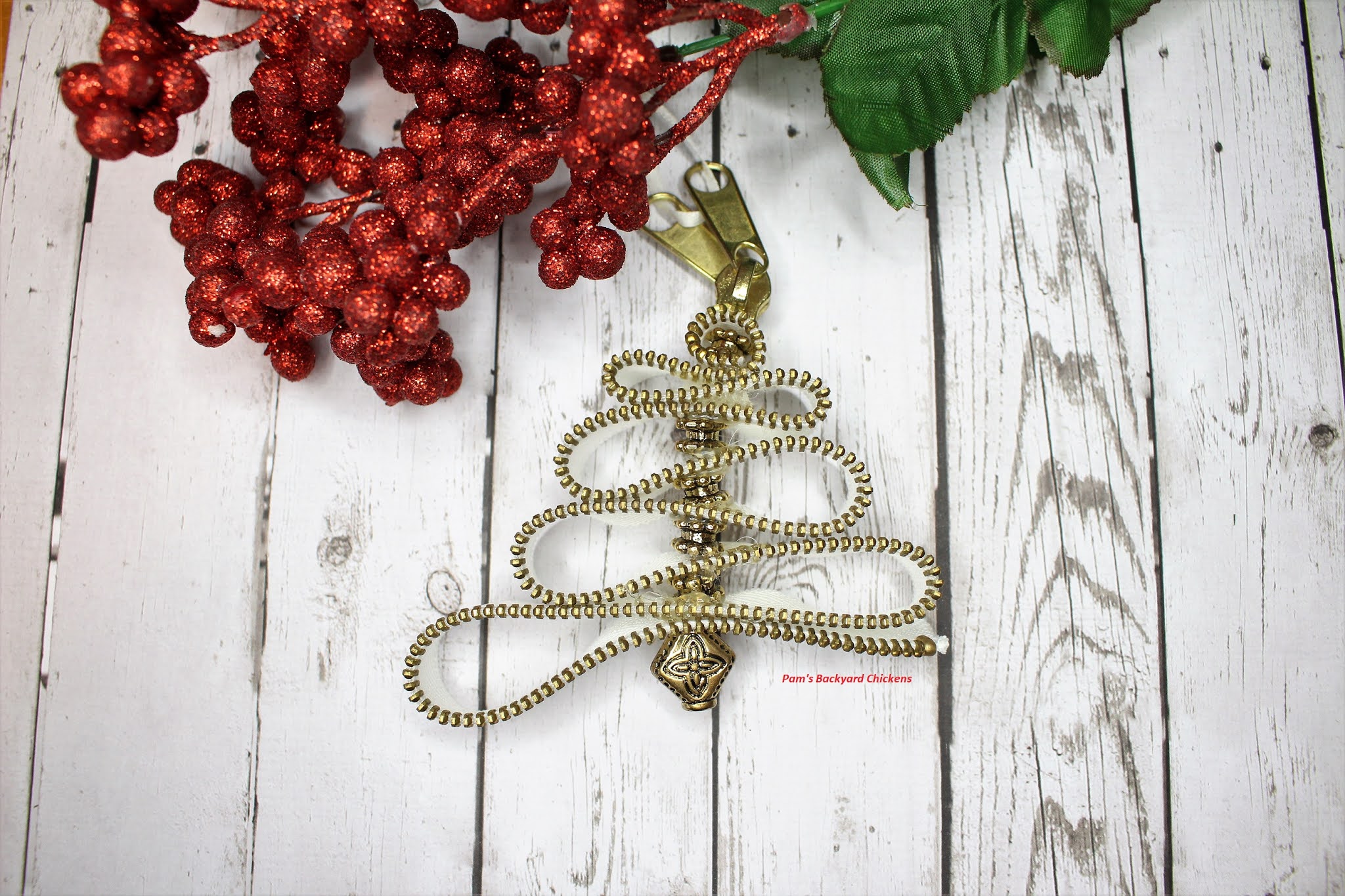 Pam's Backyard Chickens: How to Make Zipper Christmas Tree Ornaments