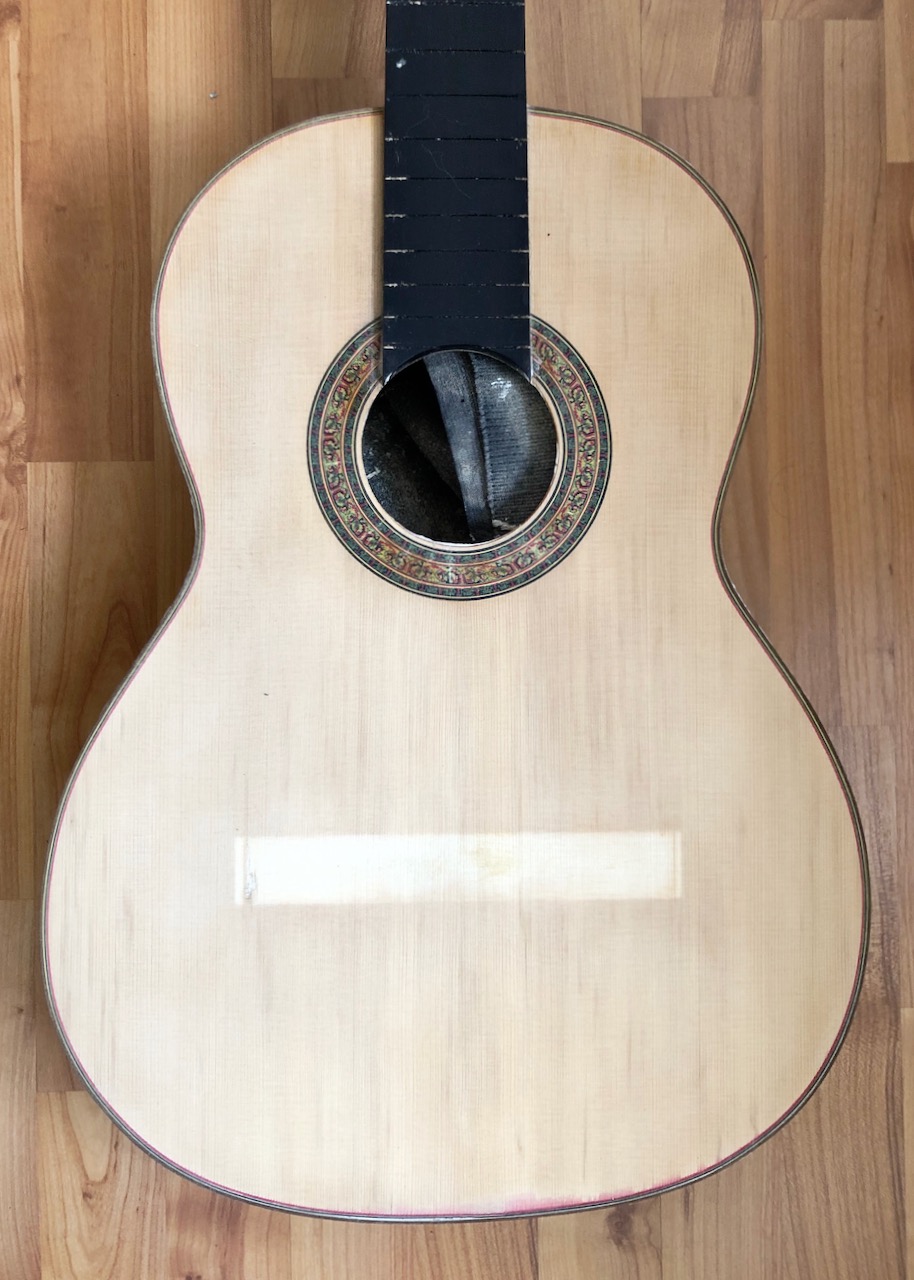 Romantic and old guitars: Juan Estruch Concierto 1 model 1974 / UME ...