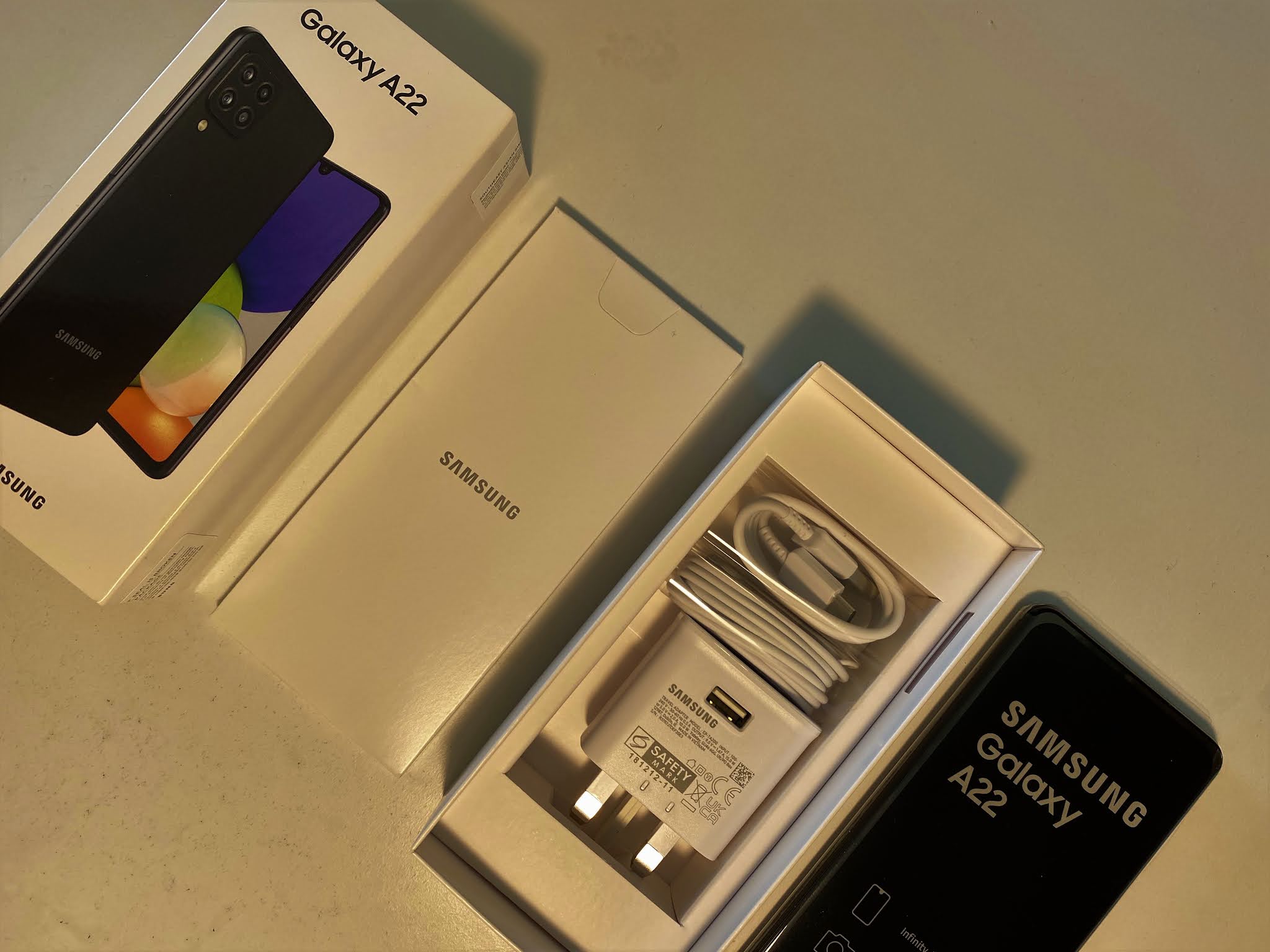 FULL REVIEW: Samsung Galaxy A22 LTE, Awesome Screen, Awecome Camera ...