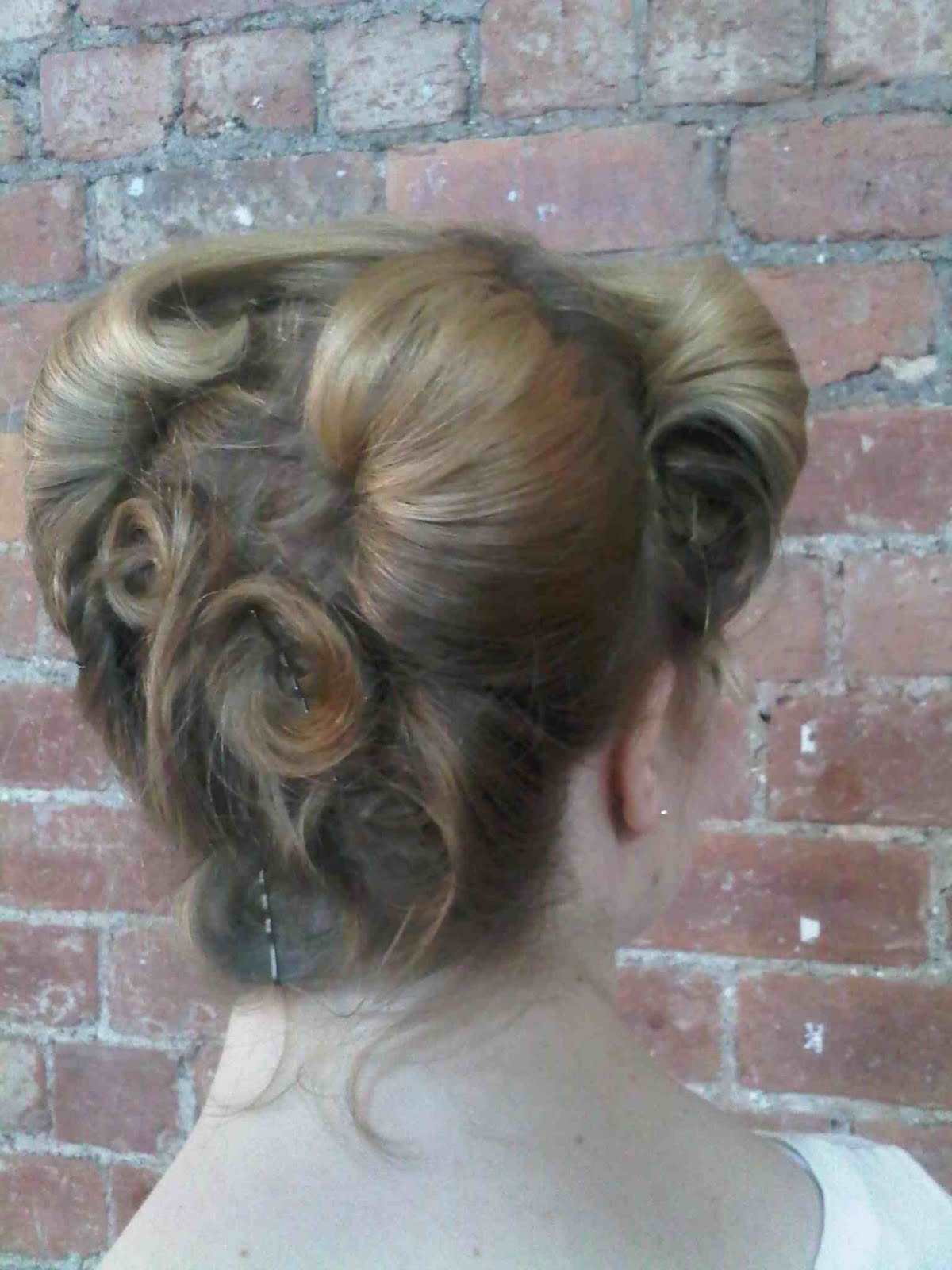Buns & Roses WI: Classic Roses and Vintage Buns - 1940s/50s day