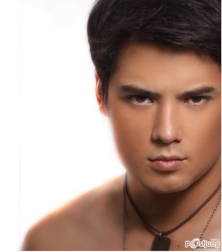 Man Central: Geoff Eigenmann: Close Up