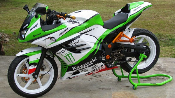 29+ Modifikasi Kawasaki Ninja Ss 2014, Paling Top!