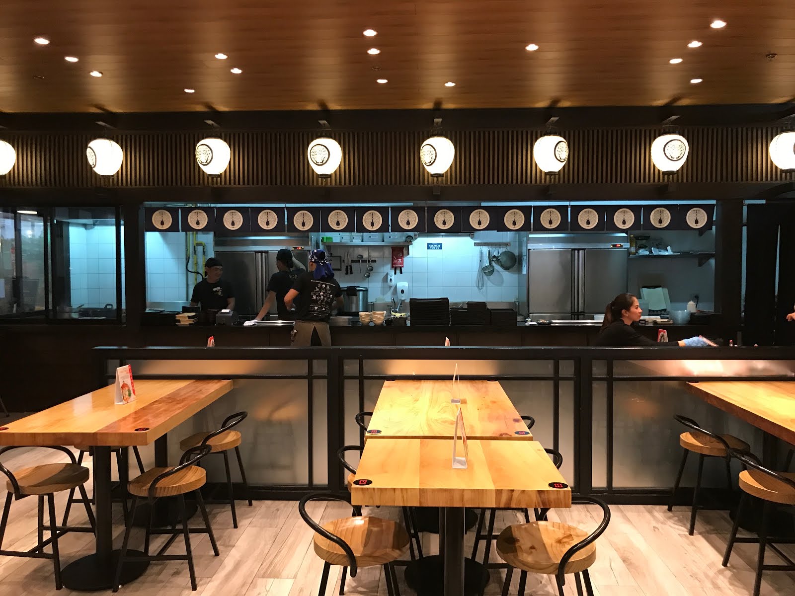 For Your Tempura Cravings: Tendon Akimitsu - Gastronomida