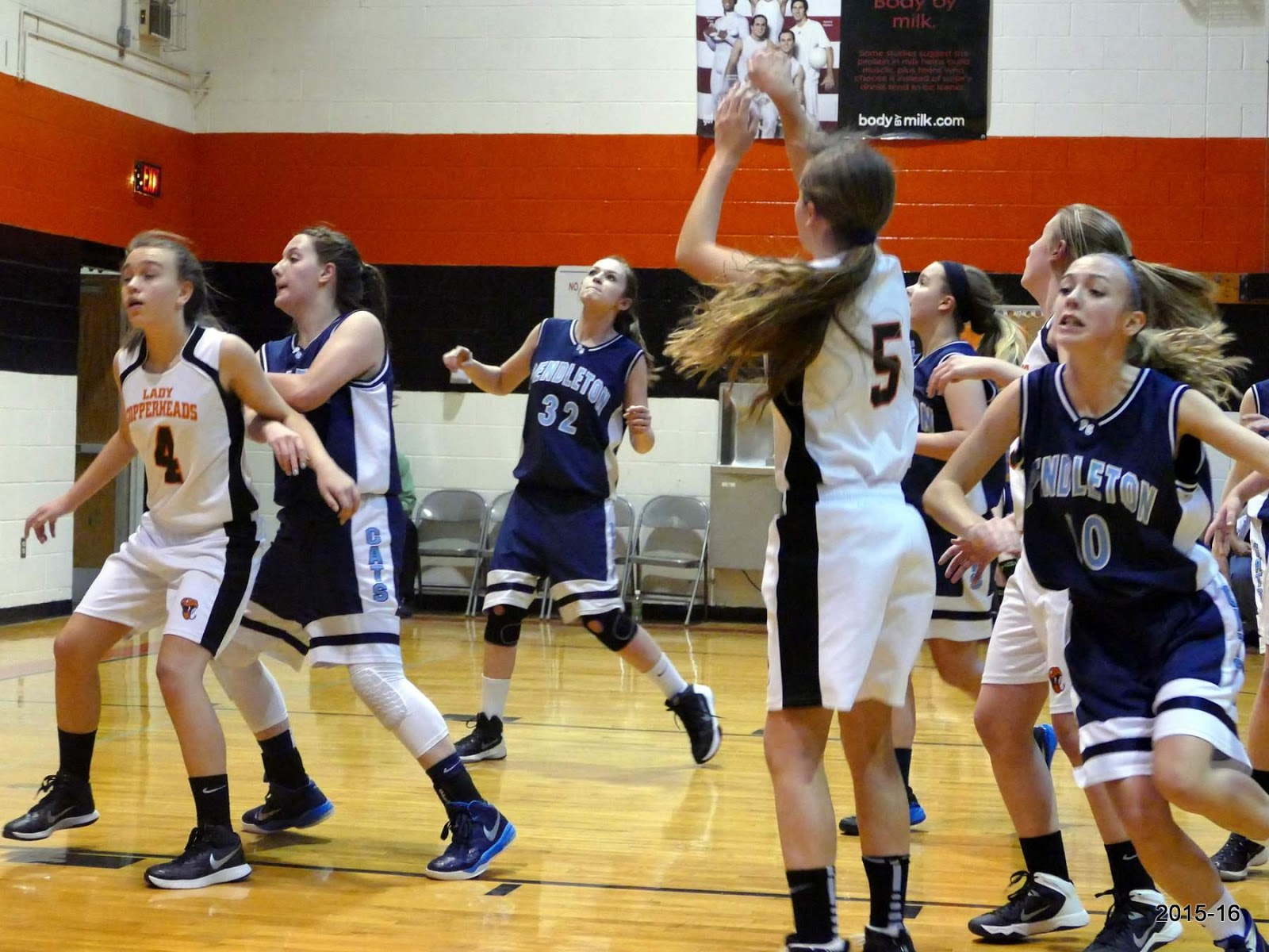 Pocahontas Commentator Plus: Extra Large Basketball